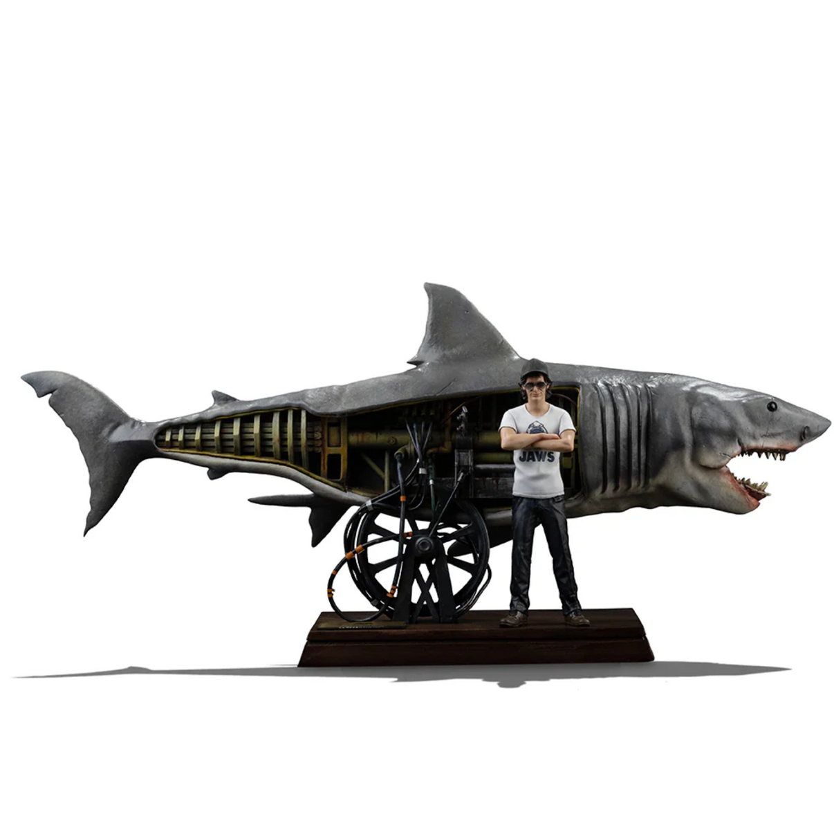PRE-ORDER Statue Steven Spielberg & Jaws 50th Anniversary – Deluxe Art ...
